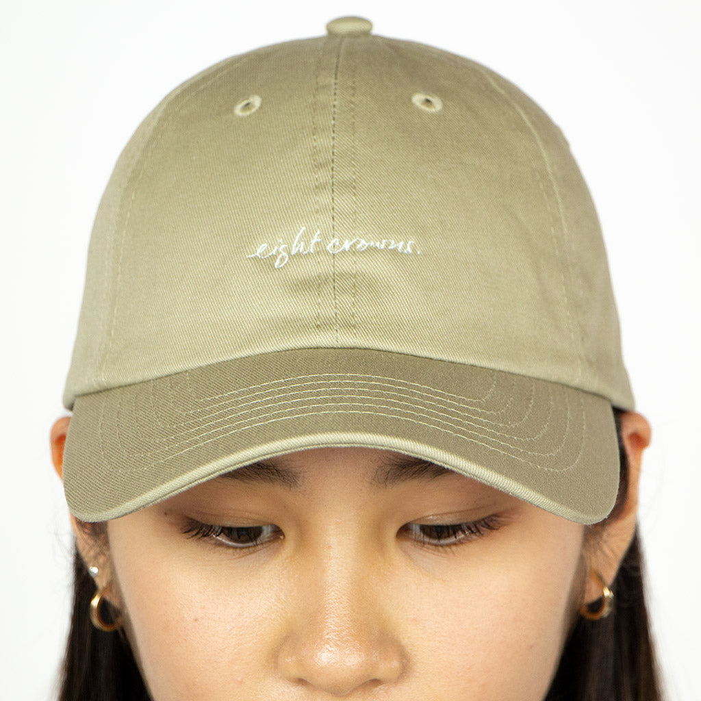 EIGHT CROWNS CURSIVE LOGO CAP